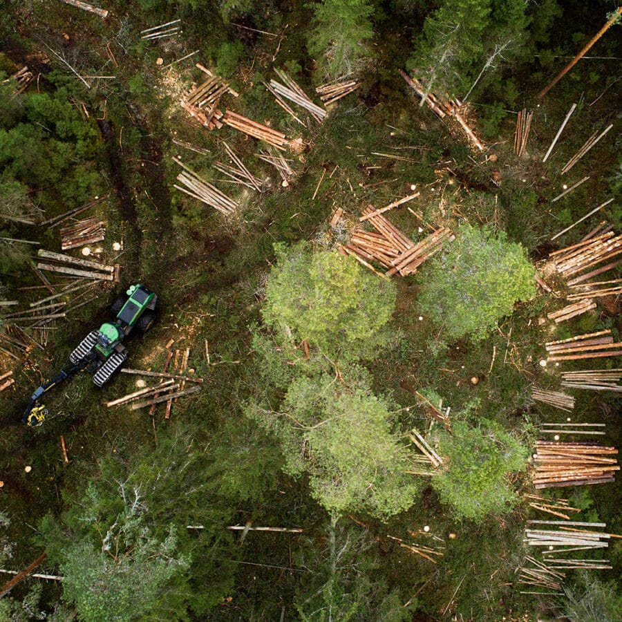 AFM heads on tracked base machines - AFM-Forest Ltd